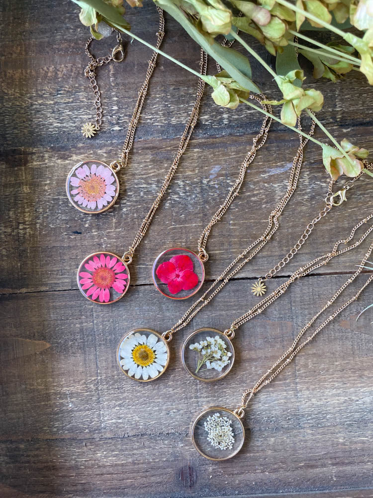 Resin Necklaces – Latte Dot